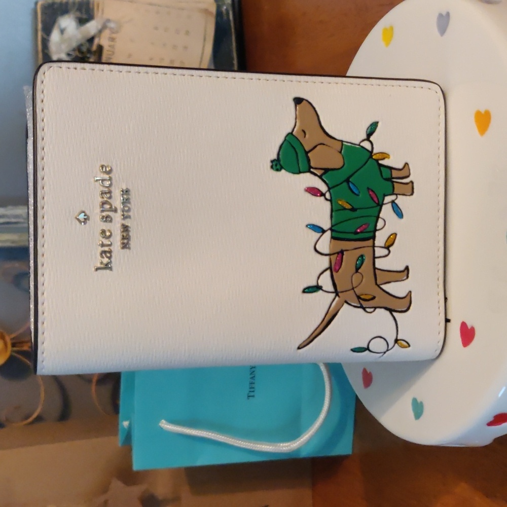 Kate Spade NWT limited edition passport holder/wallet… - Gem